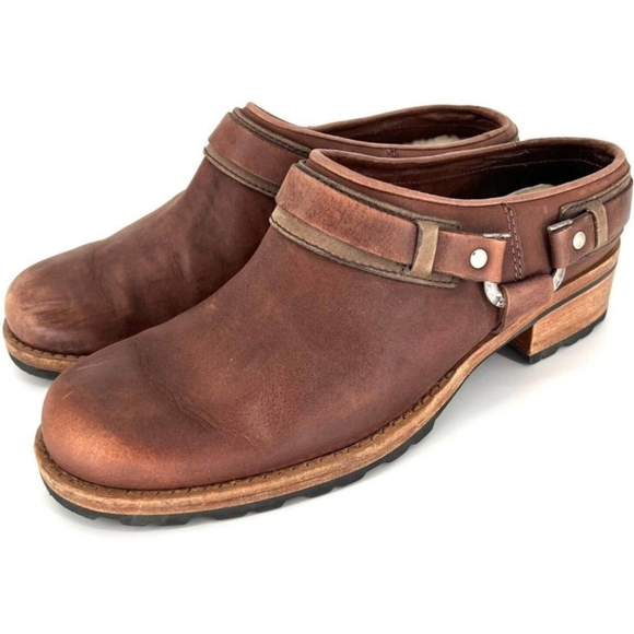 UGG | Shoes | Ugg Sullivan Leather Clogs Sherpa Lined Lugg Sole | Poshmark